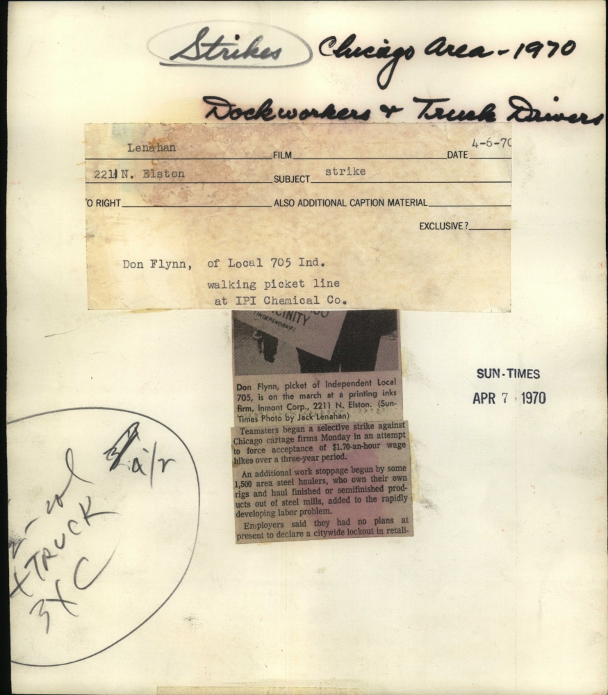 1970 Don Flynn Picketing - Historic Images