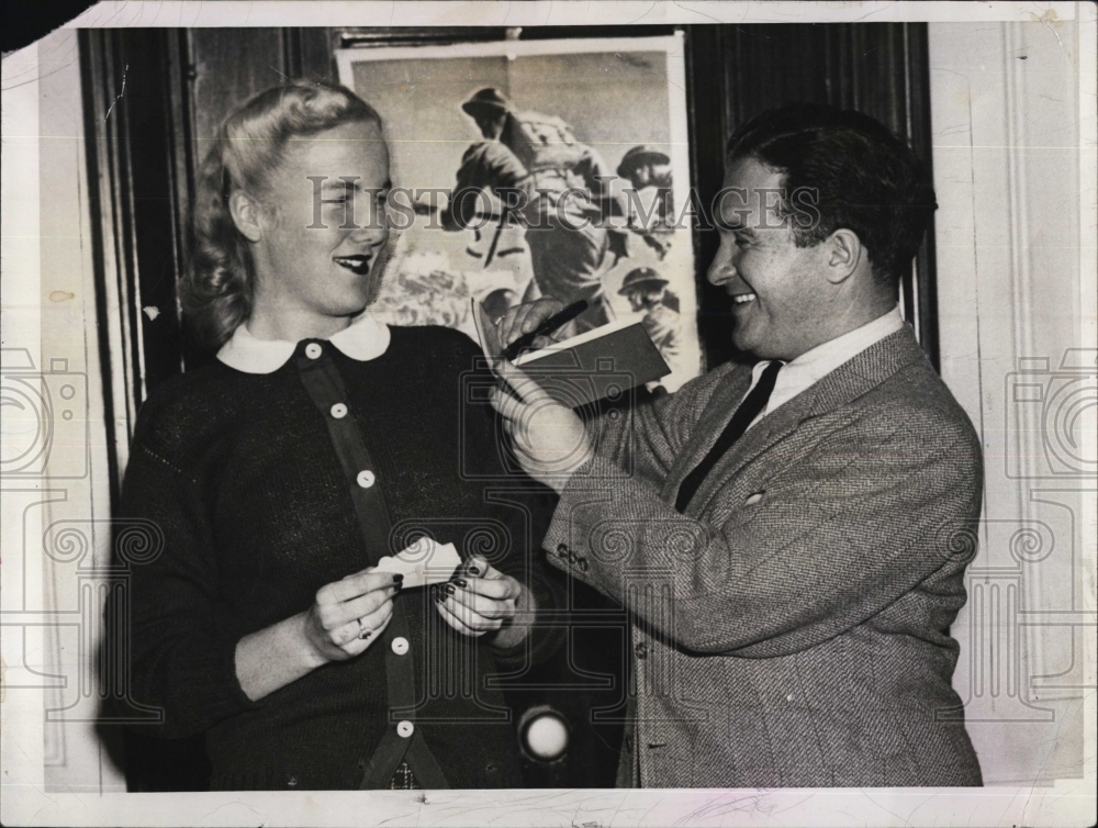 Socialite Polly Curtis & band leader Ruby Mewman 1941 Vintage Press ...