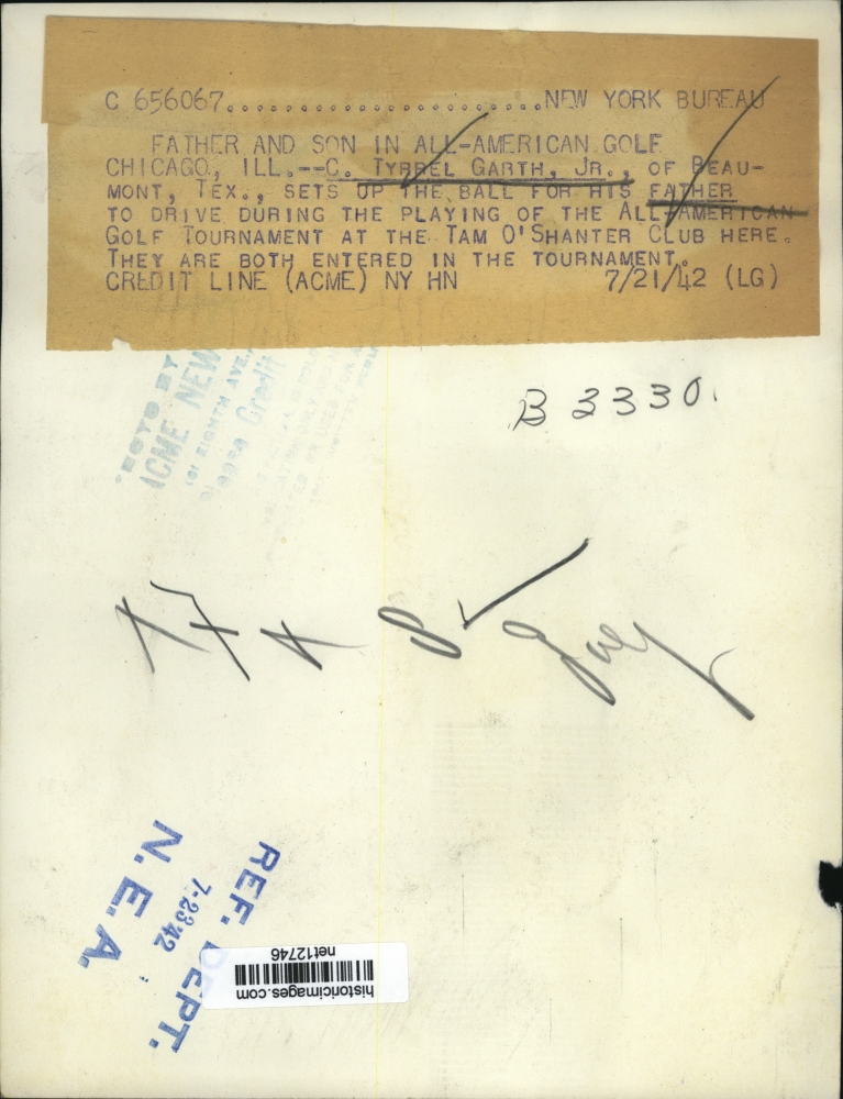 1942 Press Photo Tyrell Garth Jr & father golf All American at Chicago ...